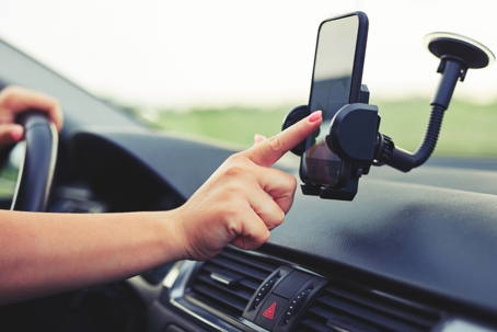 No-Touch Phone Law in California | Distracted Driving Injury Claims